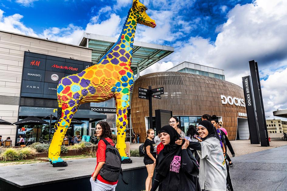 Shoppingcenter Docks komt op stoom: klanten lokken met vermaak | BRUZZ