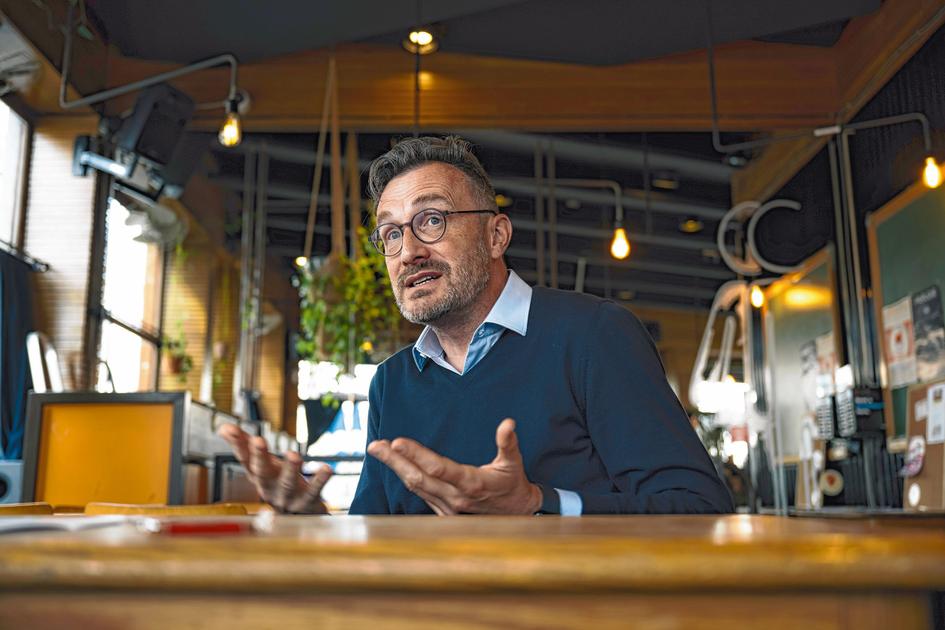 Van 'zware fout' tot 'moedig': reacties op ontslag Pascal Smet | BRUZZ