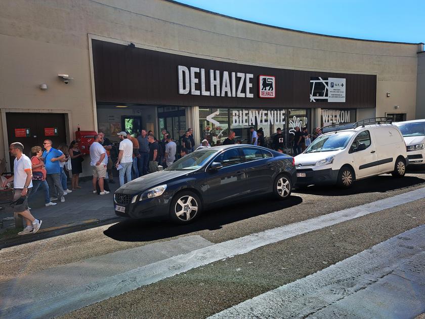 Delhaize legt 40 miljoen euro op tafel om sociale vrede te kopen | BRUZZ Delhaize legt 40 miljoen euro op tafel om sociale vrede te kopen | BRUZZ