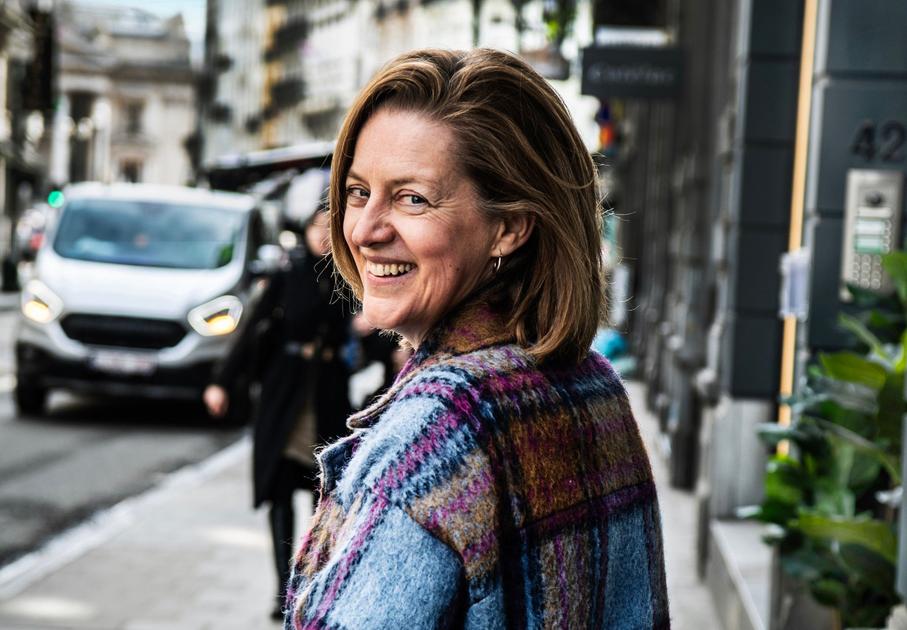 Ilke Froyen neemt afscheid van Passa Porta: ' Het ritme van de pen ...