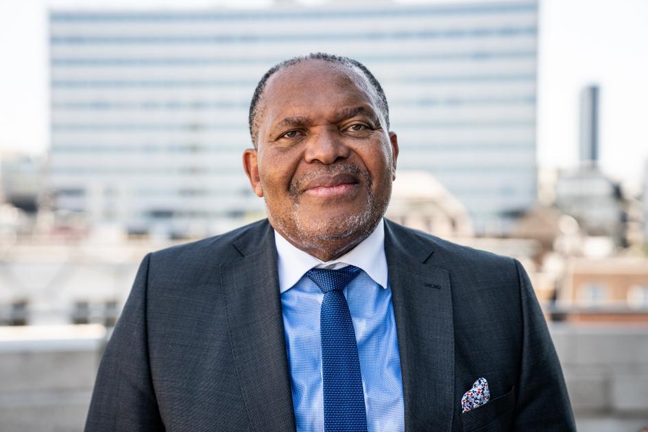 Stormachtige opening van plenaire zitting Brussels Parlement | BRUZZ