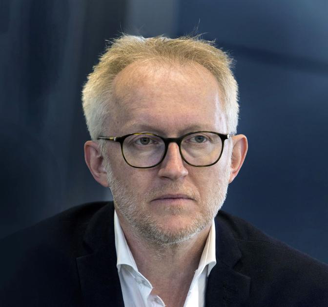 Brusselse schrijver David Van Reybrouck wordt ‘Denker der Nederlanden ...