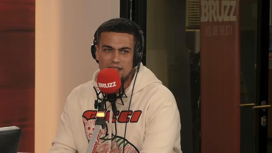 Antwerpse rapper Ramzi brengt 'Onbeschrijfelijk' in onze radiostudio ...