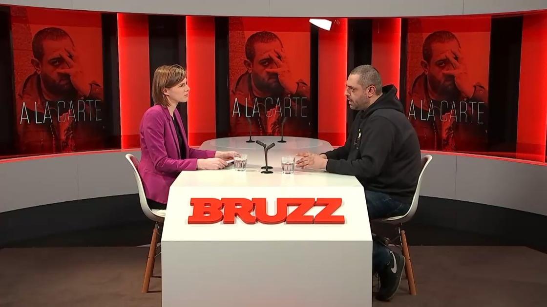 Comedian Erhan Demirci in A La Carte: 'Lachen werkt, zelfs na een ramp ...