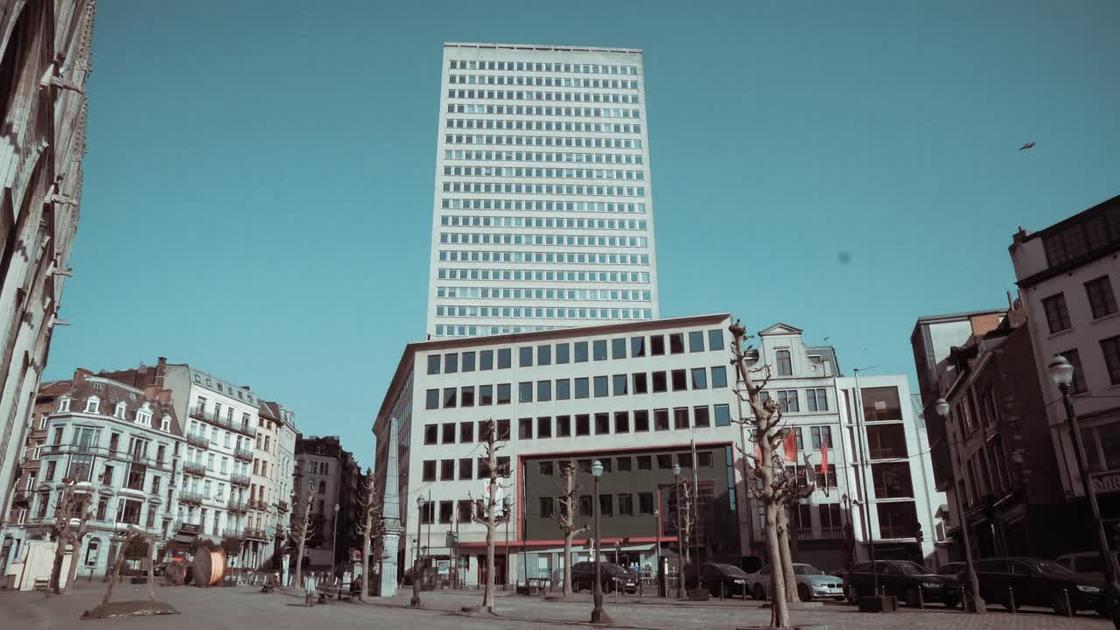 RITCS-studente toont surrealisme van eerste lockdown in Brussel | BRUZZ