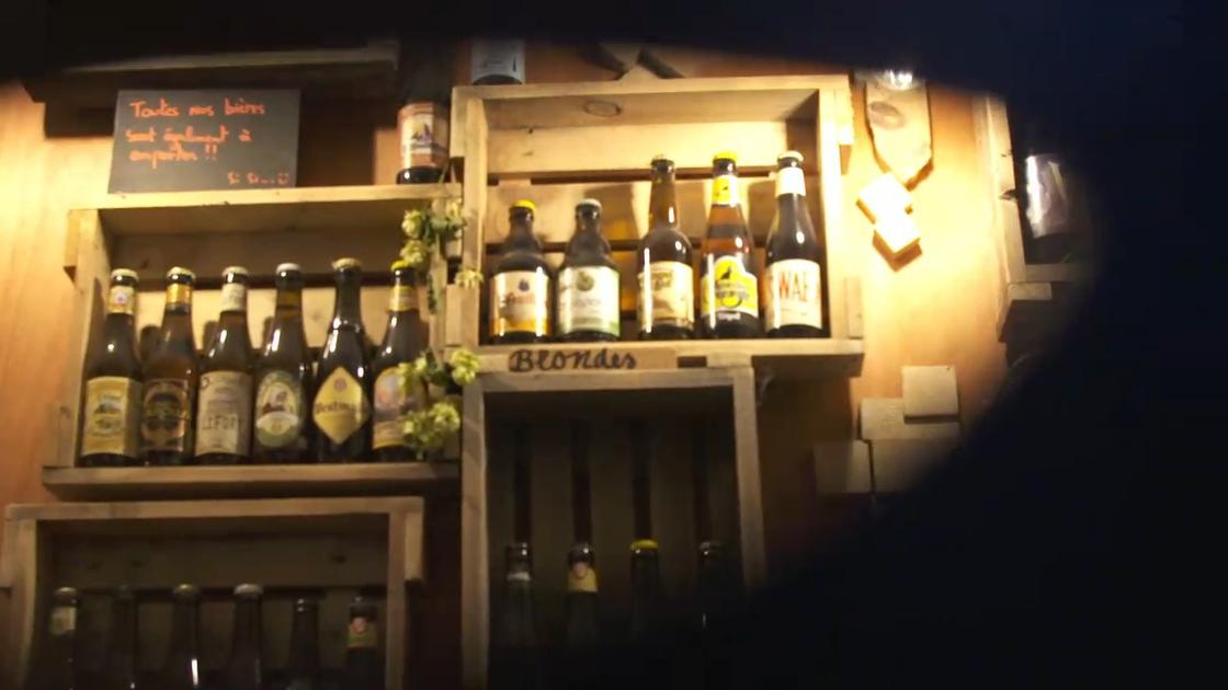 L'Amère à Boire à Uccle: "On a un bar d'hiver et avec le jardin ici, un ...