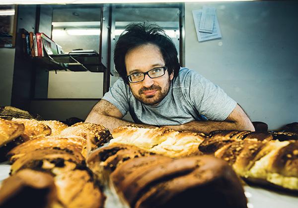 Bakker Christian Celej wil het beste brood ter wereld bakken | BRUZZ