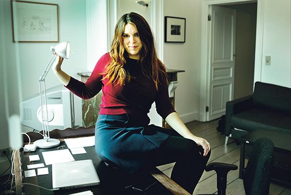 Schrijfster Alma Mathijsen: 'Door het boek kwam ik dichter bij mijn ...