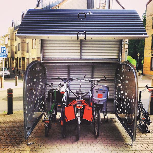 Ukkel installeert zes nieuwe fietsboxen | BRUZZ