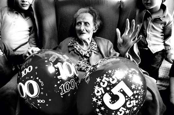 Marie-Alice De Backer is 105 jaar | BRUZZ