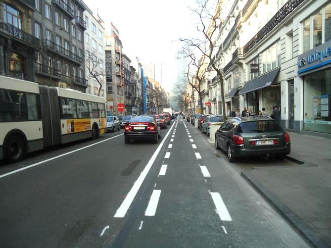 Gezien: Fietsstrook wacht op fietsers | BRUZZ