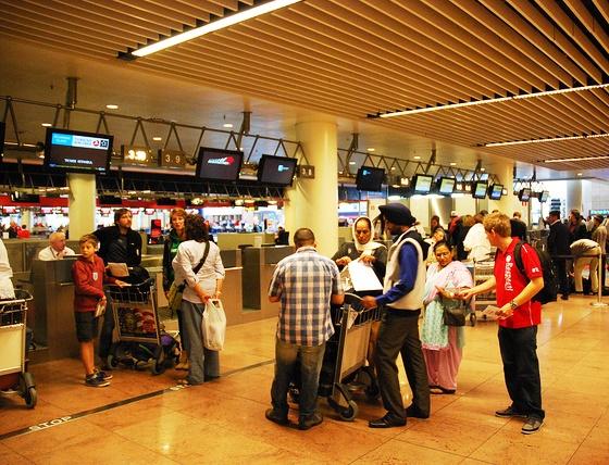 Zelf bagage inchecken op Brussels Airport | BRUZZ
