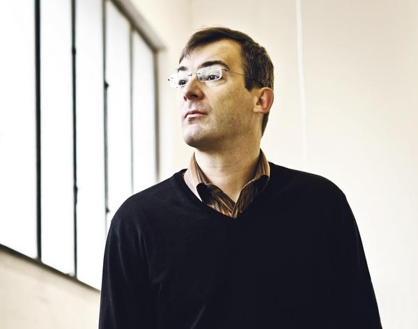Wiels-directeur wil ook in 2011 de verwachtingen overtreffen | BRUZZ