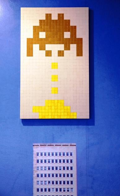 Invader landt in Brussel | BRUZZ