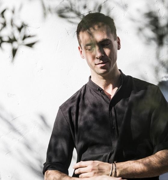 Tim Hecker: Chœurs polyphoniques et collages électro à Bozar | BRUZZ