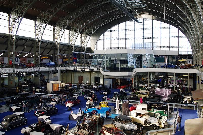 Autoworld breidt uit voor 30e verjaardag | BRUZZ