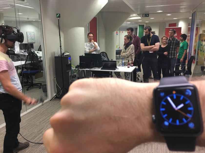 Eerste virtual reality-hackathon in Brussel: 'Brussel op de voorgrond van VR plaatsen' | BRUZZ