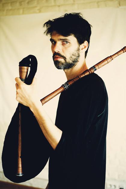 Doedelzakspeler Kim Delcour : 'Oneindig veel variaties op 111 nummers ...