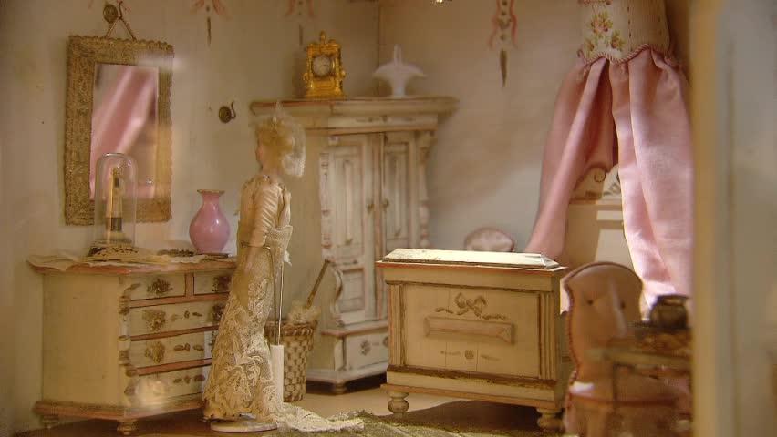 Little Life show you what bourgeois life was like in the 19th century ...