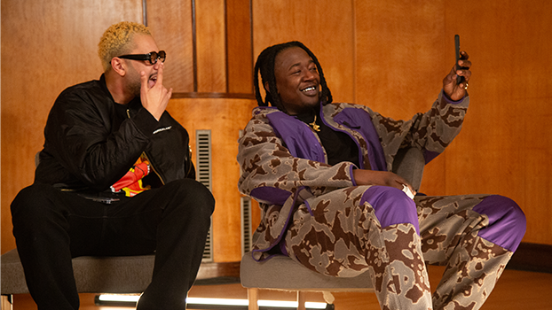 Yung Mavu en K1D praten in memes: ‘De helft van de tijd dissen we ...