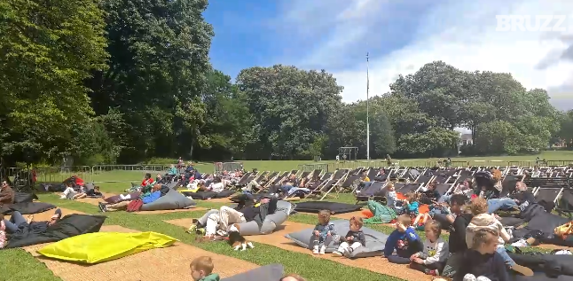 Zomer officieel begonnen in Schaarbeek met openluchtcinema in ...
