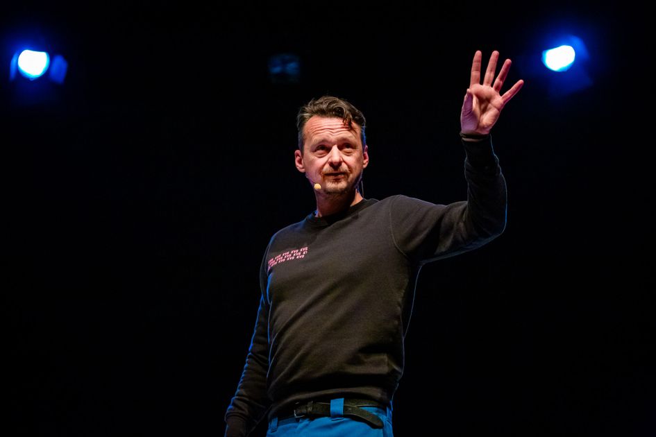 Erome arugameplays great kisser, talented in numerous other