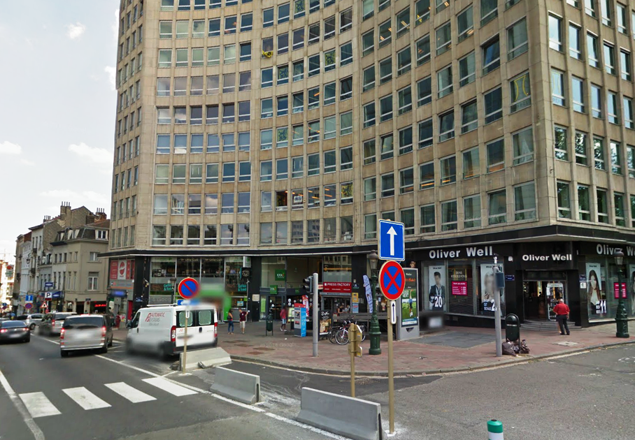 Vlaams Belang verlaat hoofdkwartier in Madou | BRUZZ